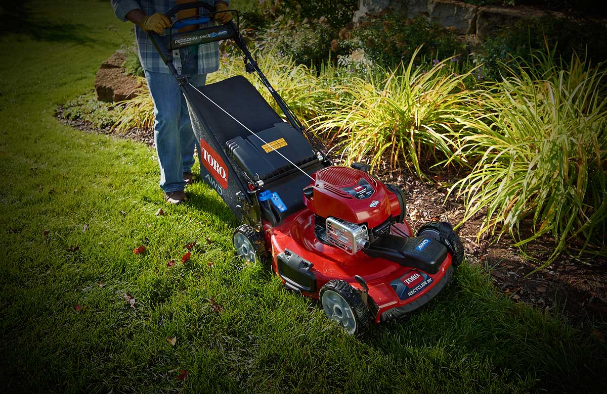 Tips on Mowing like a Pro in Memphis, TN