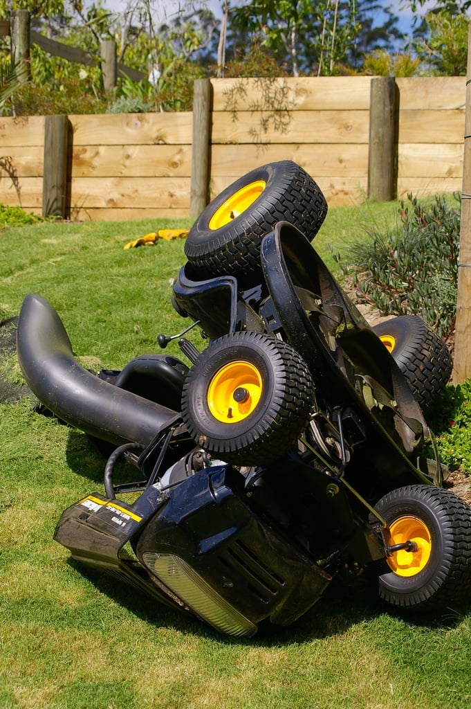 Lawn Mower Safety Tips Lawn Mower Safety Tips