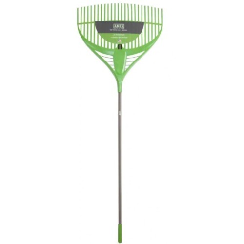 7 Best Leaf Rakes of 2024 [Reviews]