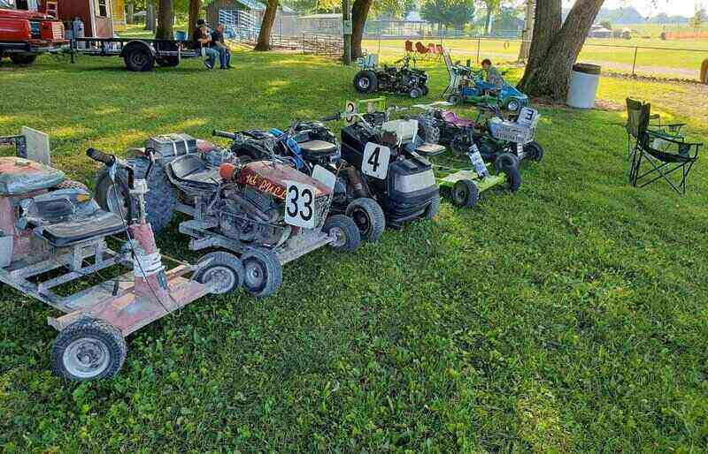Kicking Grass: The Sport of Lawn Mower Racing