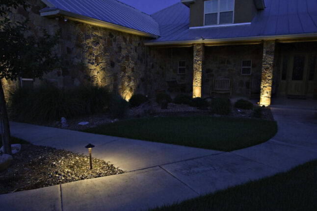 20 Outdoor Landscape Lighting Ideas for Your Yard