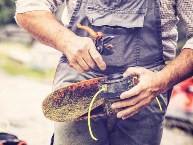 How to String a Weed Eater