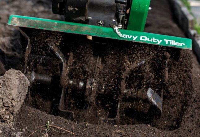 How to Use a Grass Tiller